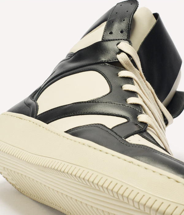 MONGOOSE BONE / BLACK | HUMAN RECREATIONAL SERVICES